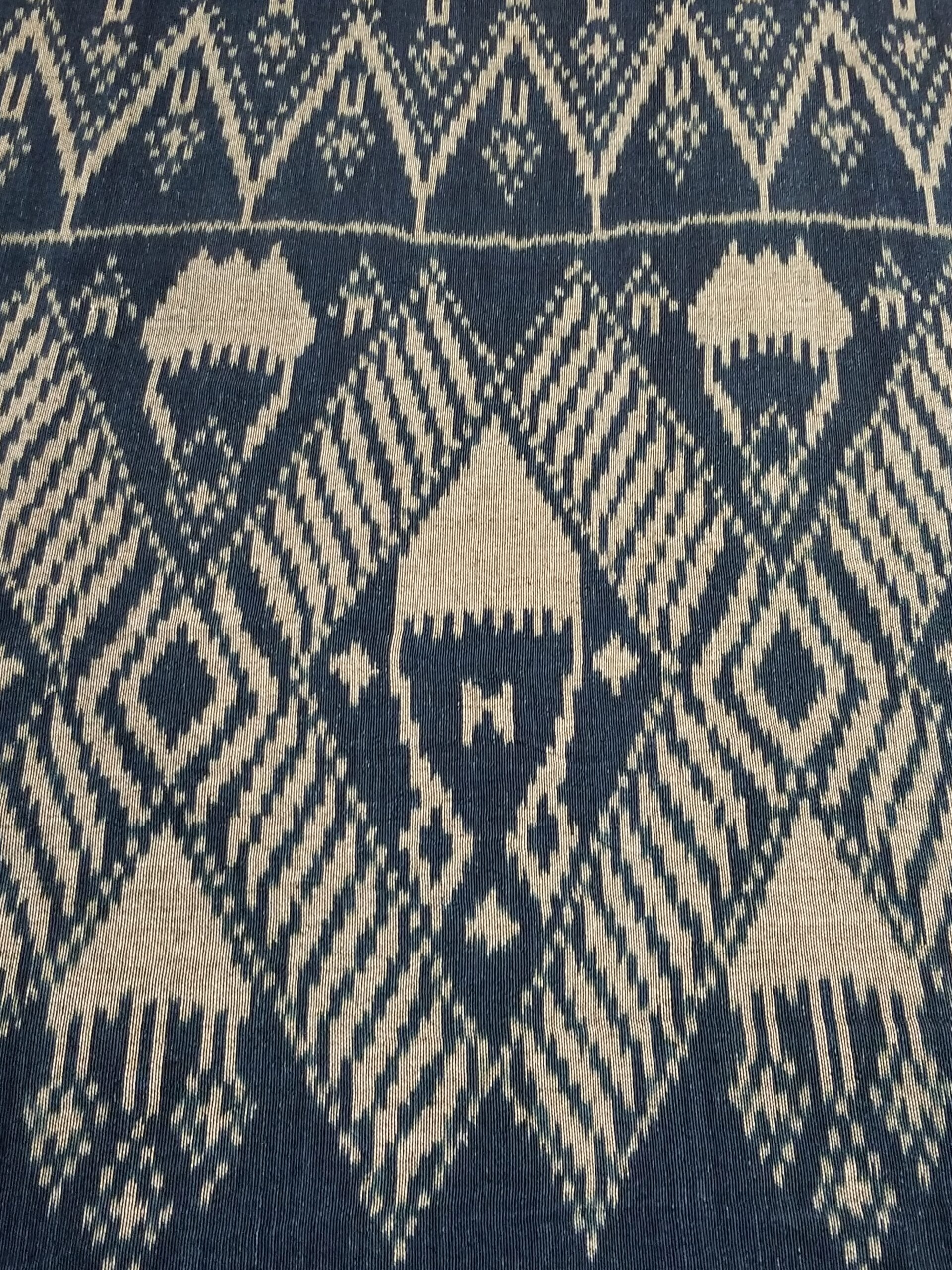 Weave a Real Peace - Mekong River Textiles